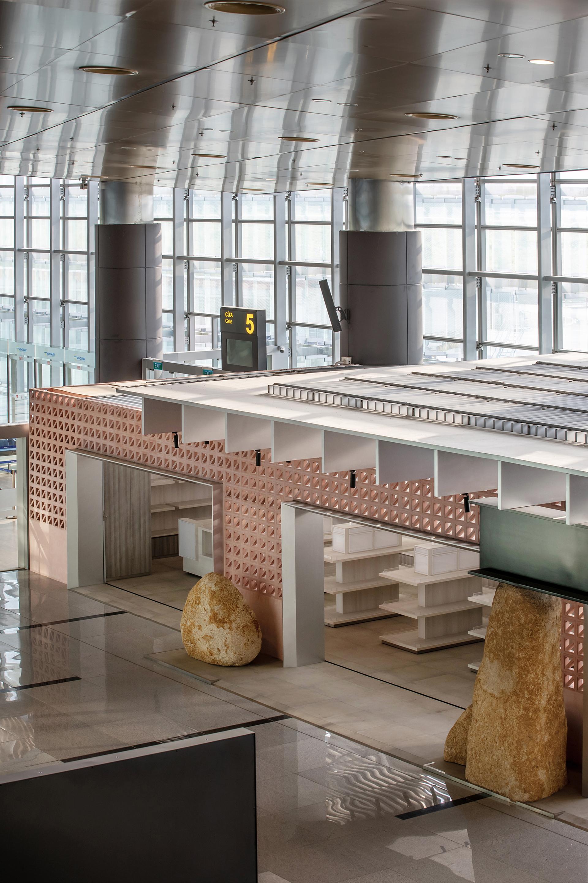 NOW 46 | DFS Van Don Airport | New Office Works