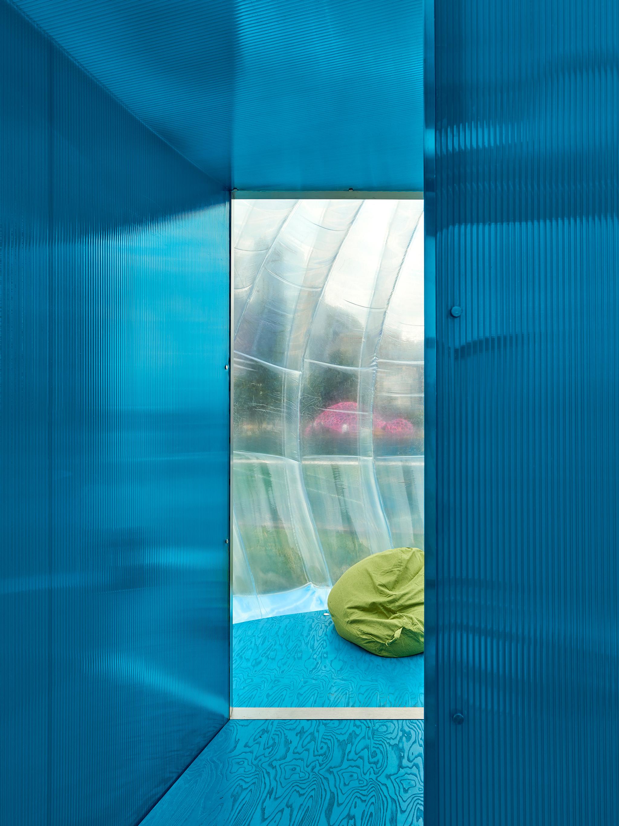 NOW 76 | Water Capsule Submarine | New Office Works