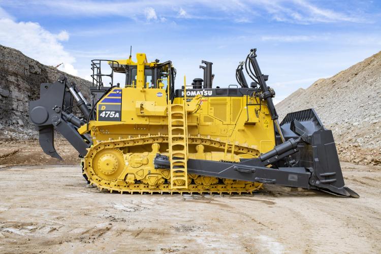 Machines / Komatsu D375 - D475 | Hesselberg