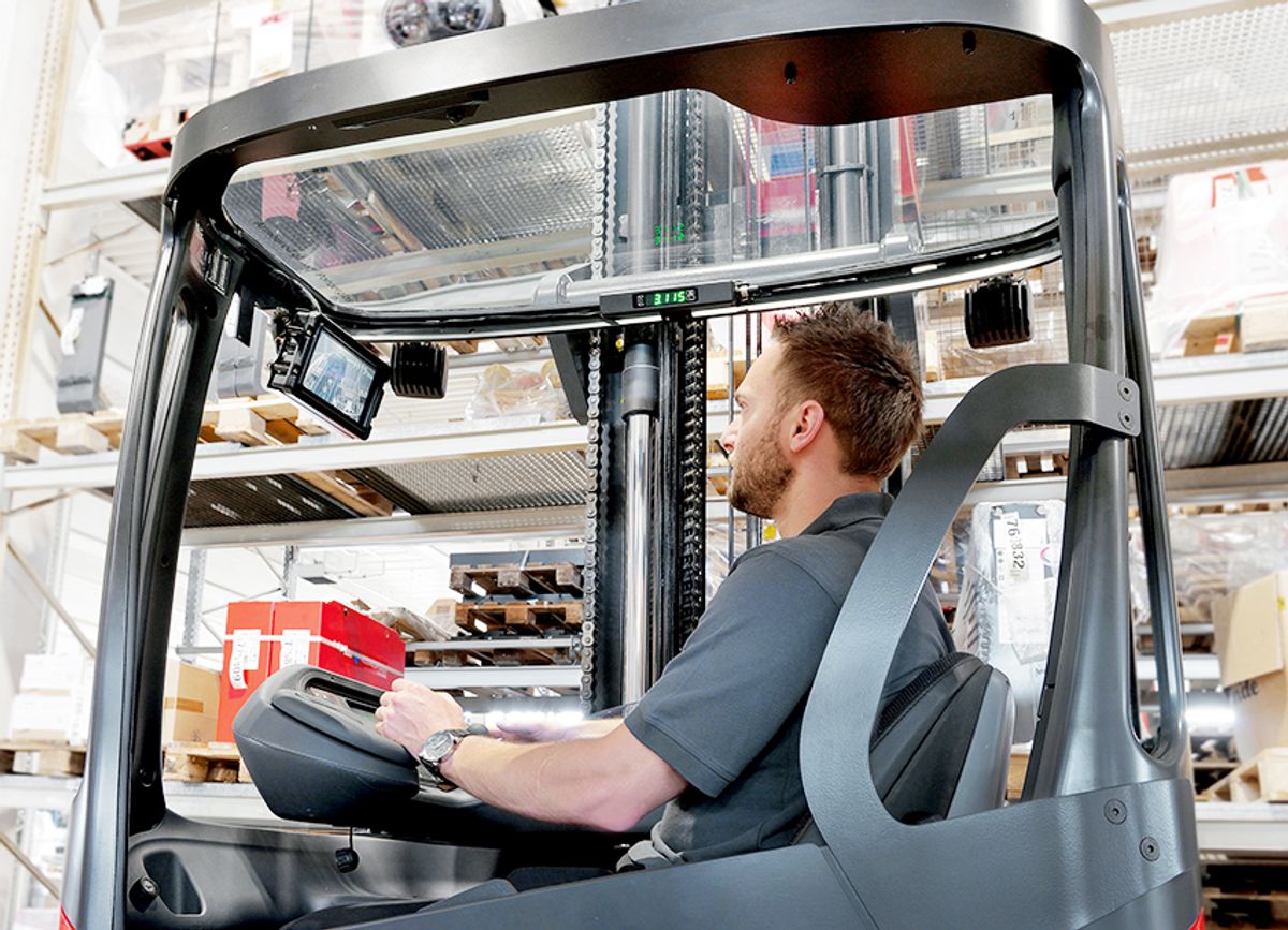 Dynamic Mast Control | Hesselberg