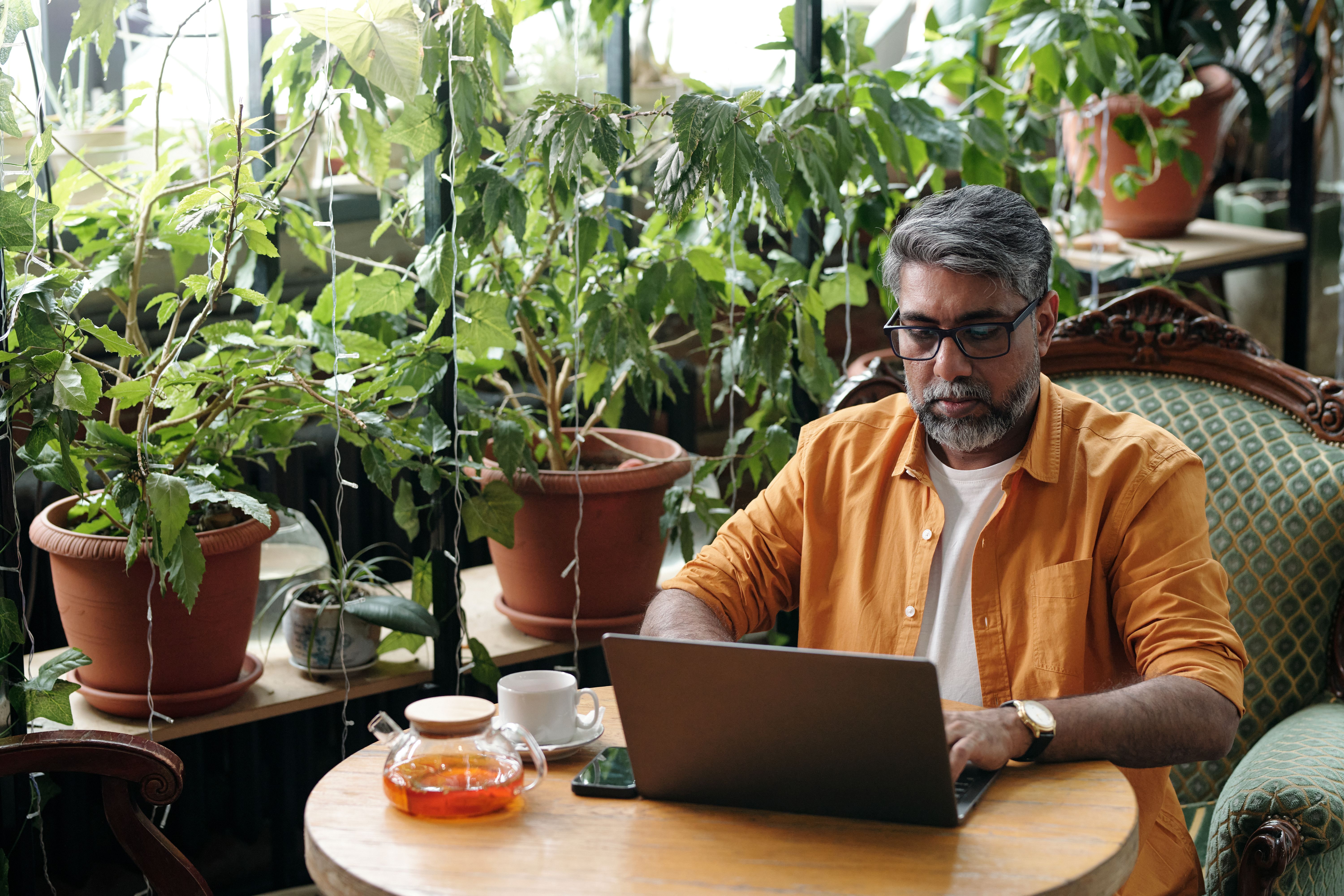 Remote Work Without Limits: Empower Teams with Laptop Rentals | Get It Rent
