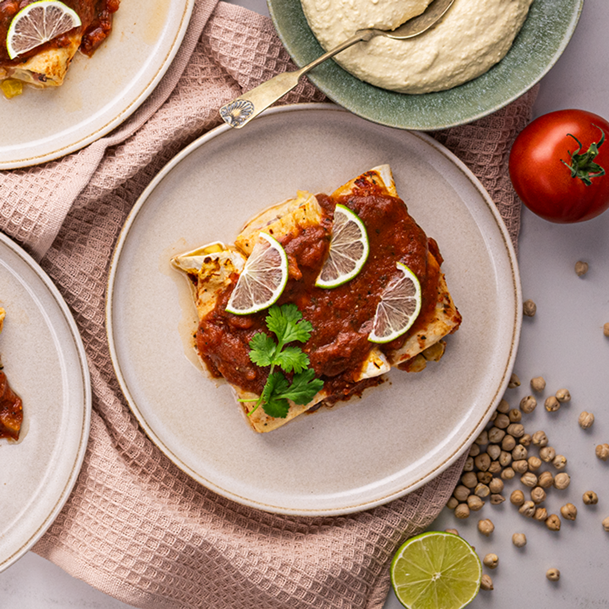 Hummusega täidetud takod tomatikastmes | Yummy