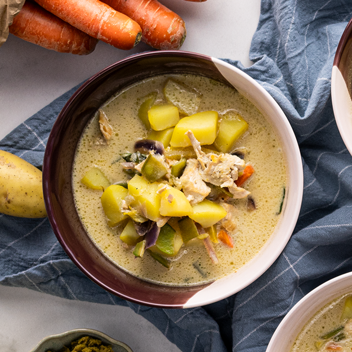 Aasialainen kanakeitto vihreällä currytahnalla | Ruokaboksi