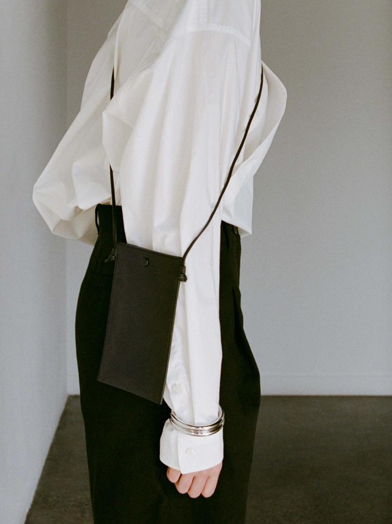 Luci | Leather Crossbody Bag in Black | Yu Mei