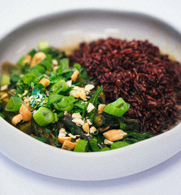 Curry vert, riz rouge | Omie