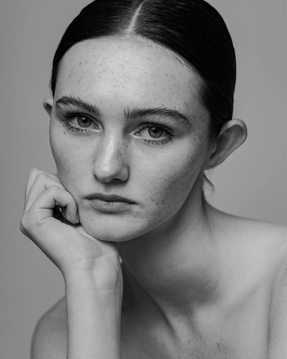 Ava Ronald | Mainboard | Colours