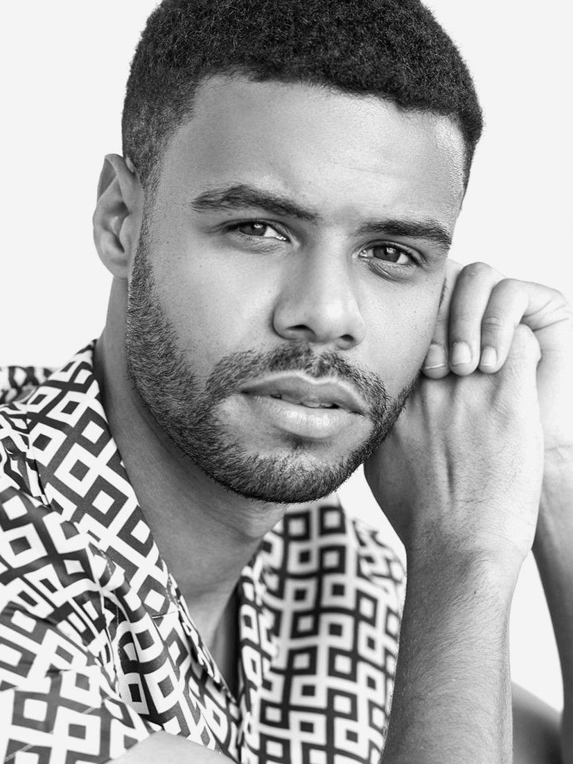 Chris MacRae | Mainboard | Colours