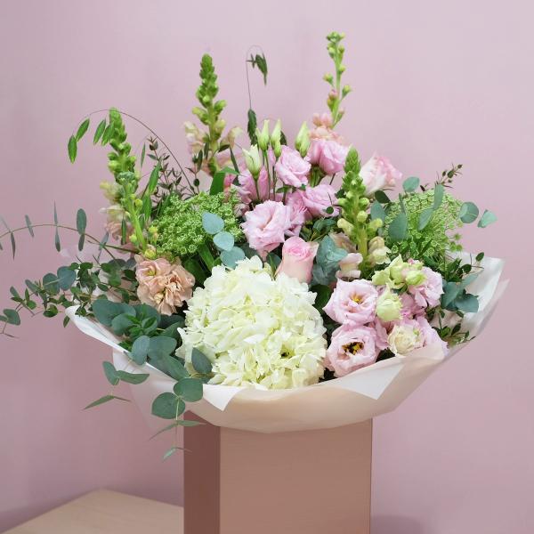 Design Your Own Flower Bouquet Delivery Birmingham & Solihull · Flowers ...
