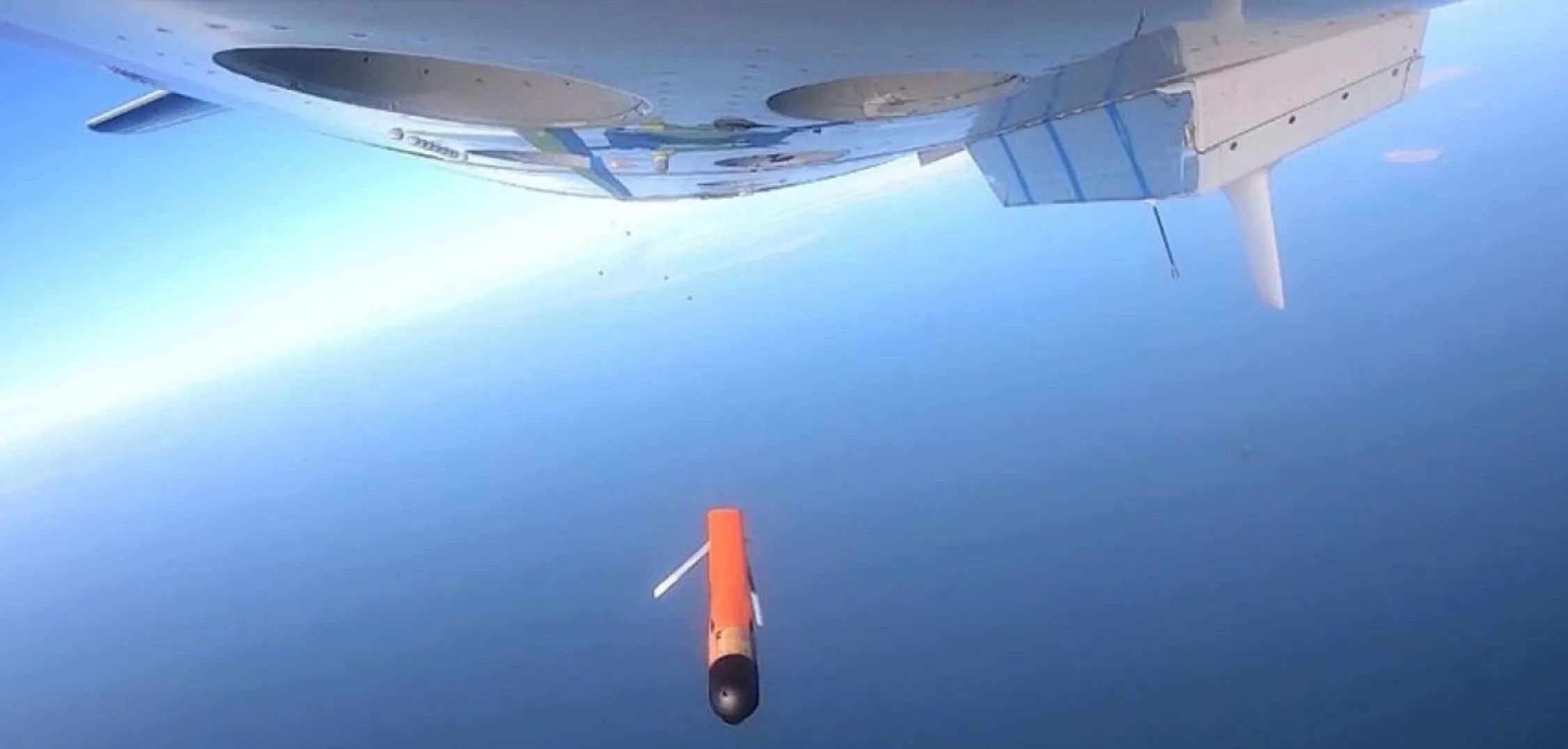 Anduril - Inside Ian: ALTIUS Launched into the Eye of Hurricane