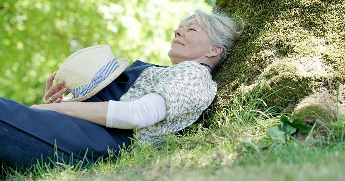 How live-in dementia care can improve sleep | Elder