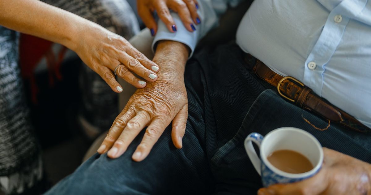 Signs of a Stroke: Symptoms, Mini-Stroke Signs & What to Do