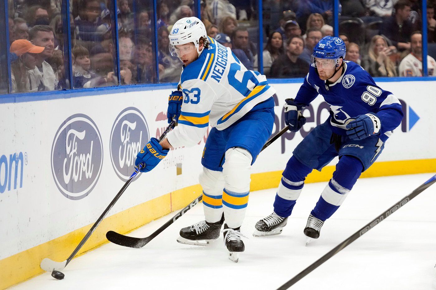 Lightning, defenseman JJ Moser agree on 8-year, $54 million extension ...
