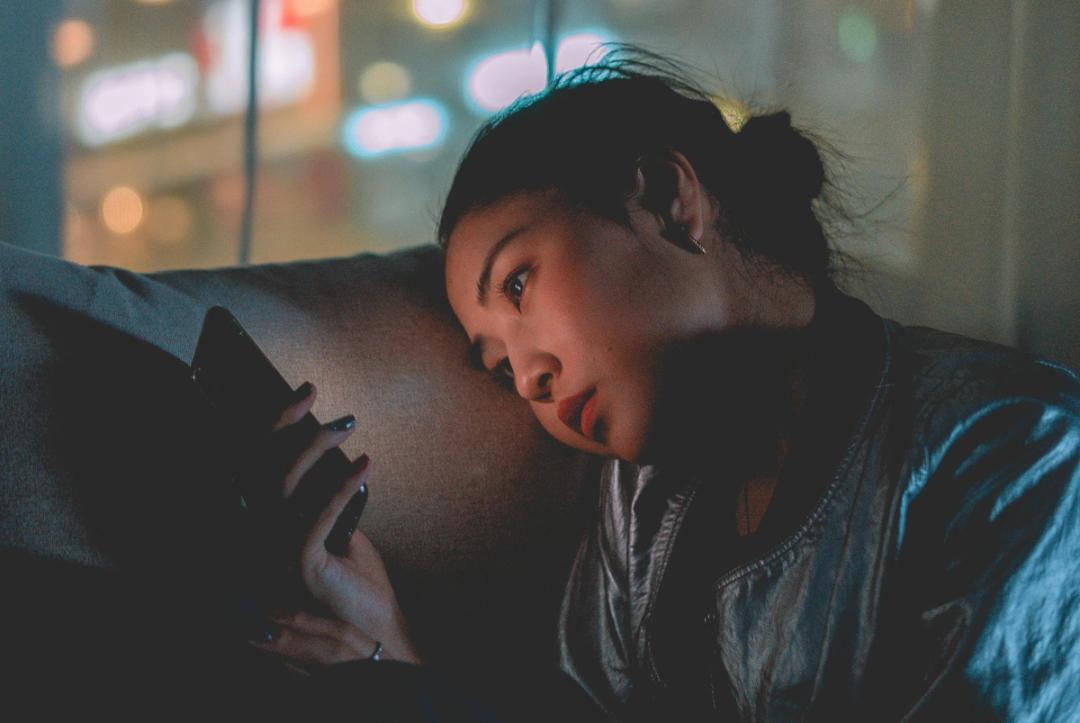 Sleep and Screen Time - How Does Screen Time Affect Sleep?