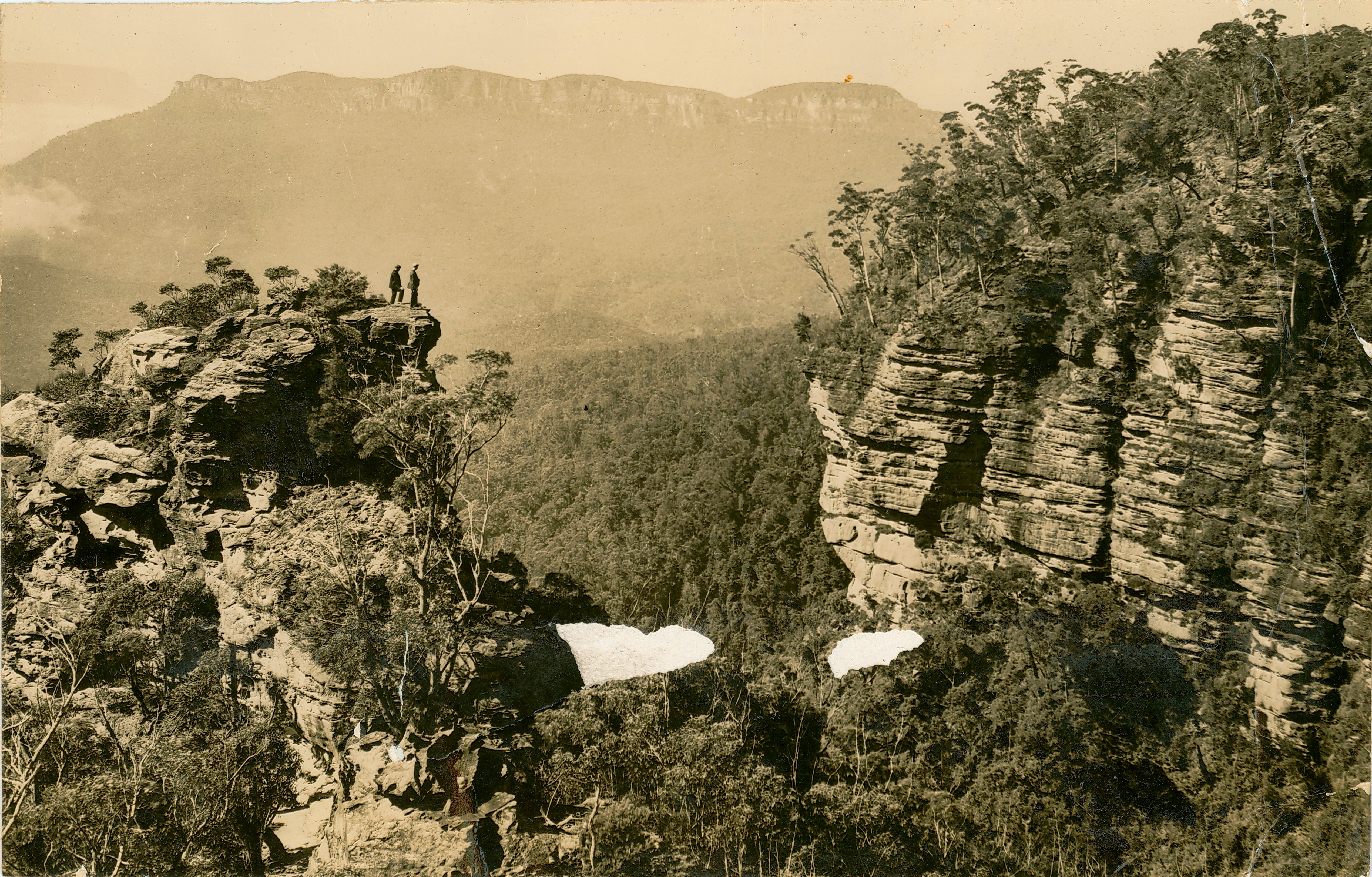 Westward, Ho! Crossing the Blue Mountains