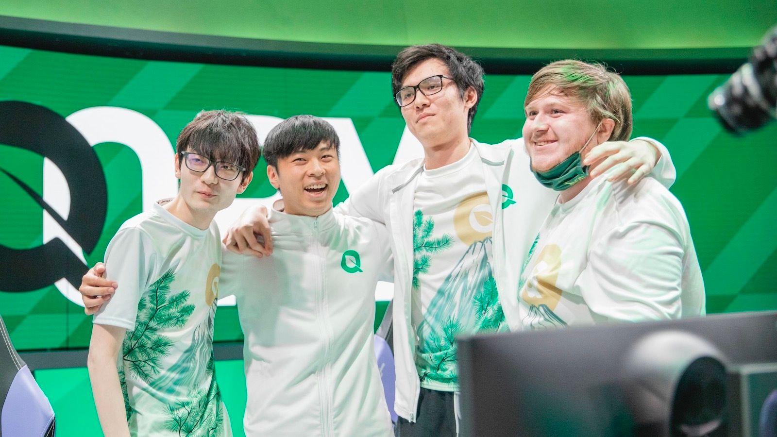 How FlyQuest’s radical promotion of entire Academy roster to LCS paid ...