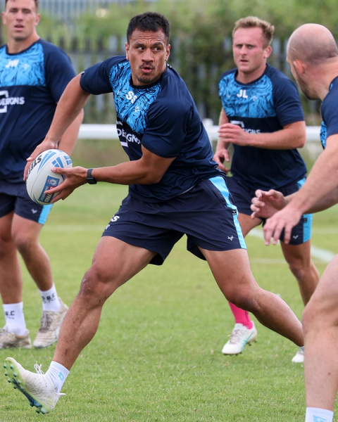 Willie Peters names 21-man squad for retro round | Hull KR