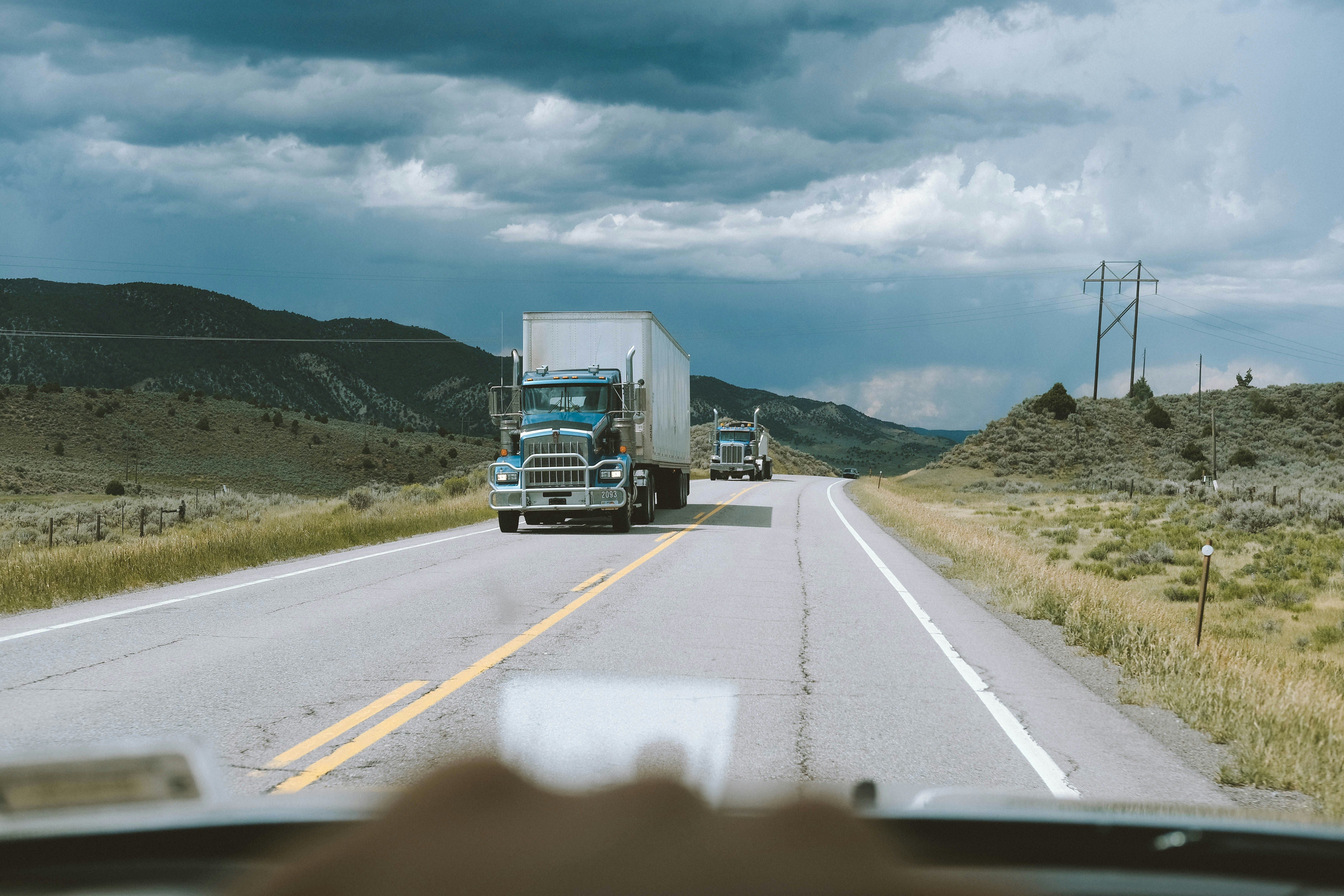 Backhaul Rates vs. Headhaul Rates: Differences Explained