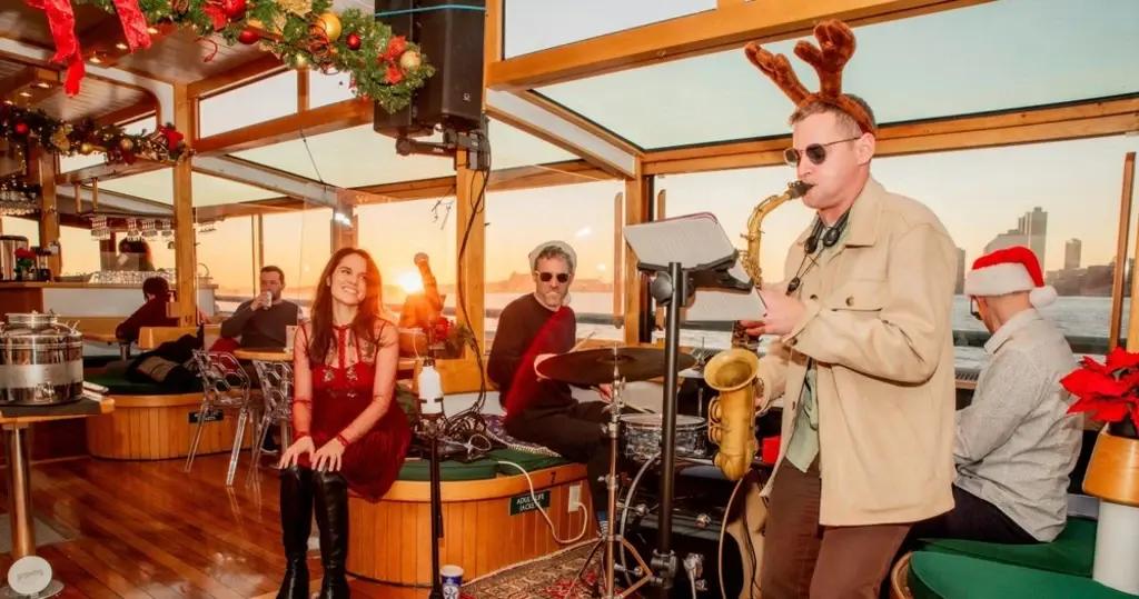 25+ Office Holiday Event Ideas to Plan an In-Office Celebration