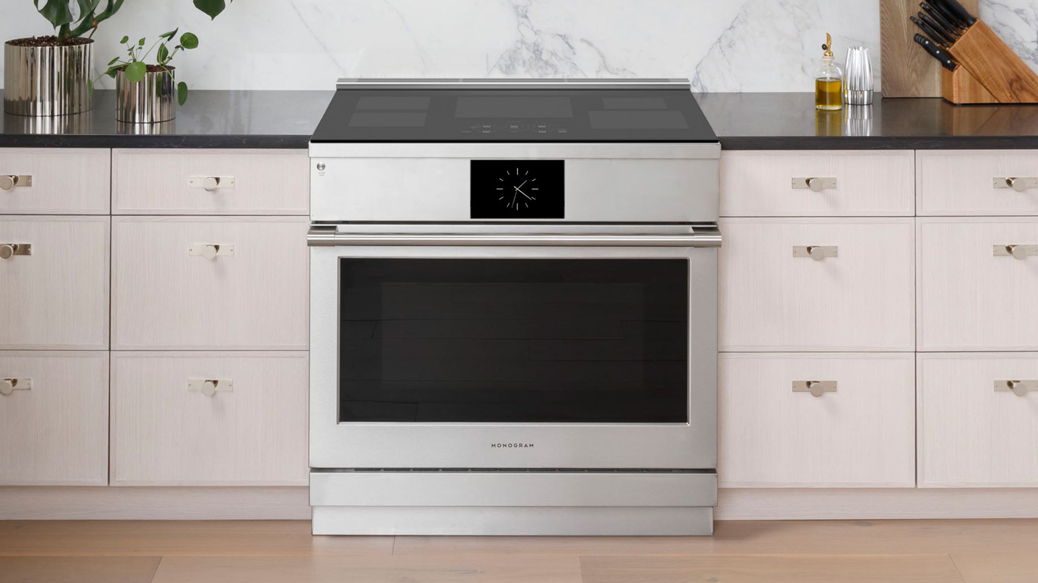 Best Pro Style Induction Ranges in 2024 | AJ Madison